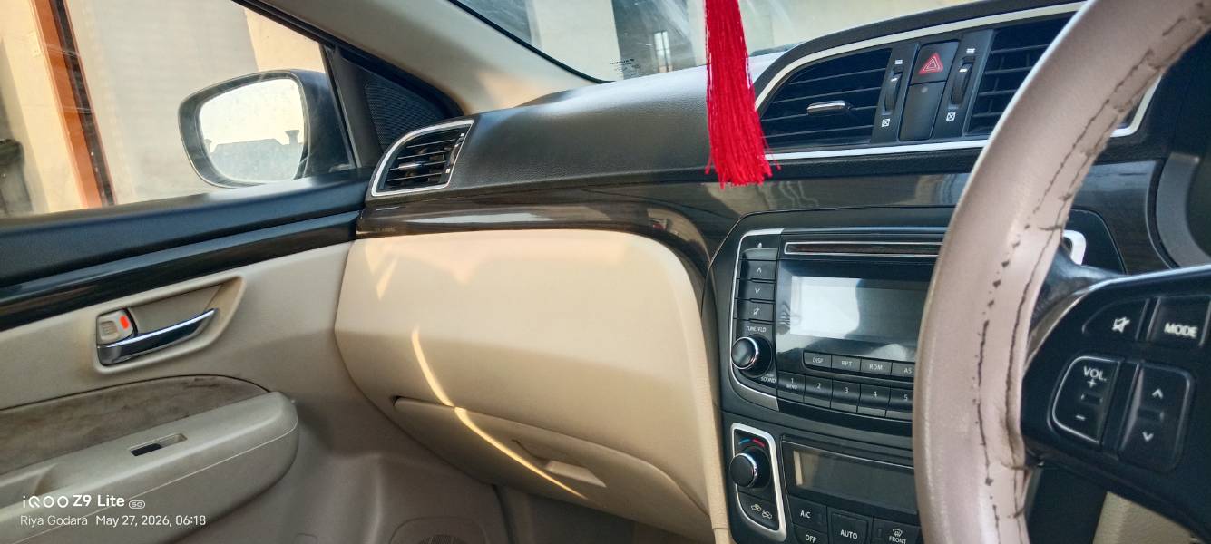 Buy Used Maruti Ciaz VDi Plus SHVS of 2015 model @ 4,00,000 INR in ...