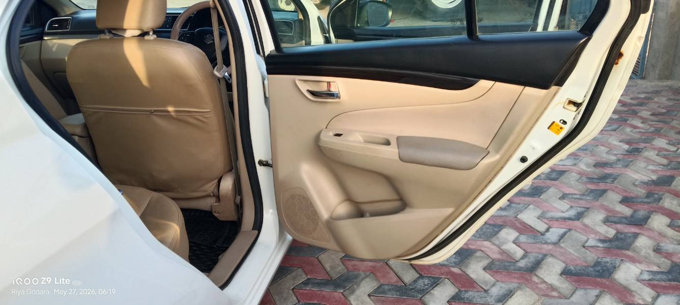 Buy Used Maruti Ciaz VDi Plus SHVS of 2015 model @ 4,00,000 INR in ...