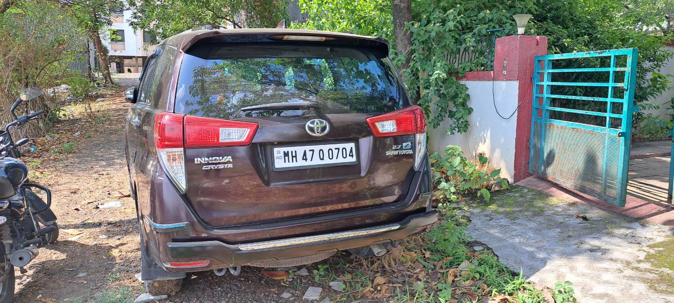 Buy Used Toyota Innova Crysta 2.7 ZX AT BSIV of 2016 model @ 12,00,000 ...