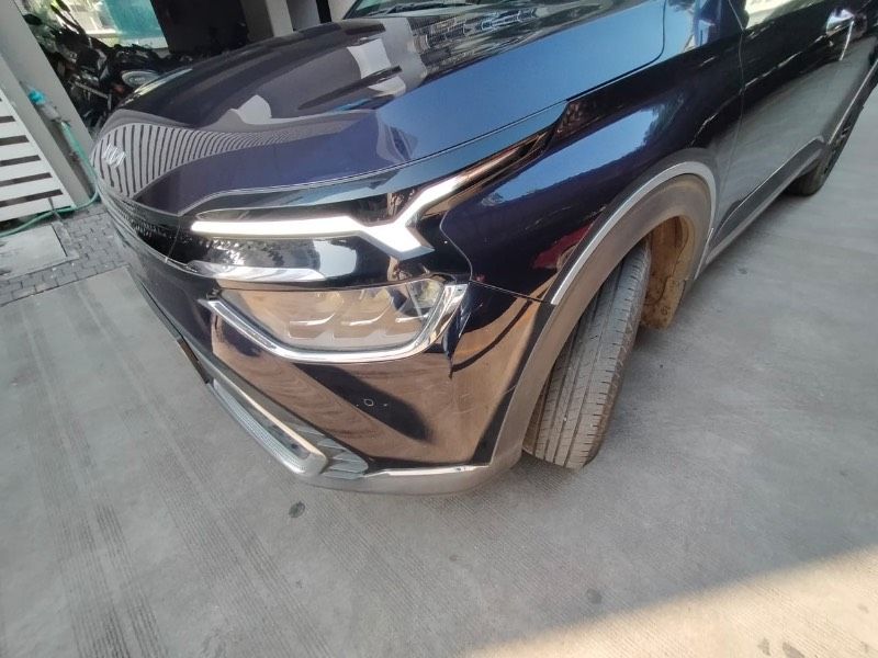 Buy Used Kia Carens Luxury Opt Diesel AT of 2024 model @ 17,68,000 INR ...