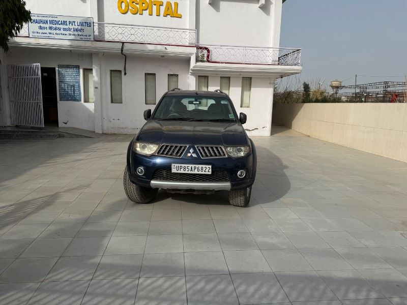 Buy Used Mitsubishi Pajero Sport 4X4 of 2014 model @ 6,00,000 INR in ...