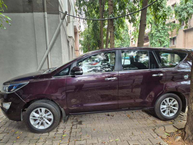 Buy Used Toyota Innova Crysta 2.7 VX MT BSIV of 2017 model @ 19,00,000 ...