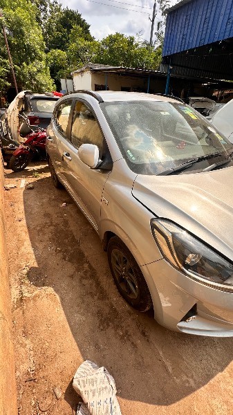 Buy Used Hyundai Grand i10 Nios AMT Sportz of 2020 model @ 4,00,000 INR ...