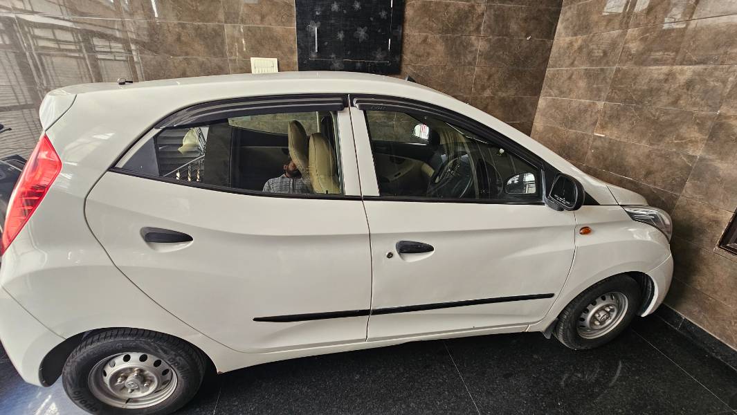 Buy Used Hyundai EON Era Plus of 2017 model @ 2,50,000 INR in Jalalabad ...
