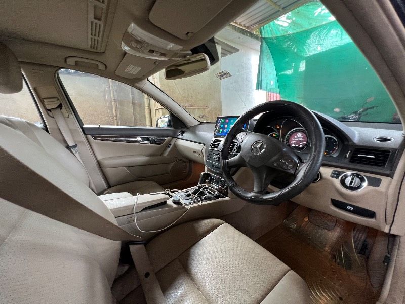 Buy Used Mercedes-Benz C-Class C 200 CGI Elegance of 2011 model @ 5 ...