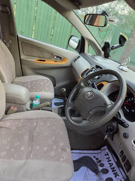 Buy Used Toyota Innova 2.5 V Diesel 7-seater of 2009 model @ 5,50,000 ...