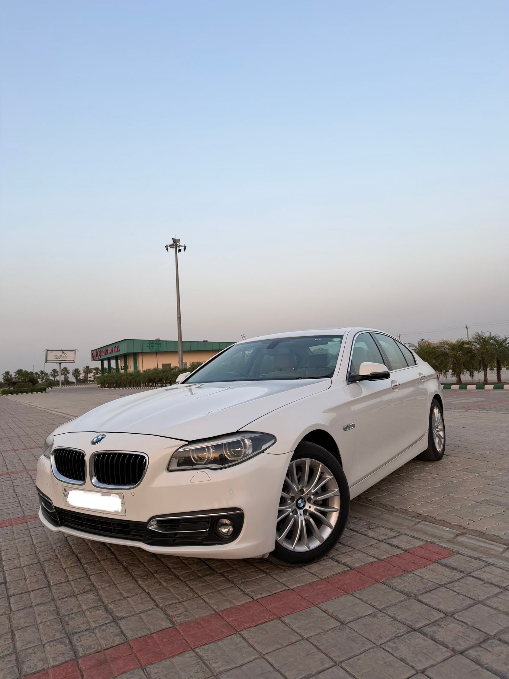 Buy Used BMW 5 Series 520d Luxury Line of 2016 model @ 14,00,000 INR in ...