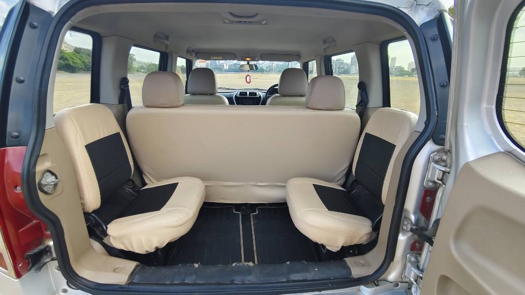 Buy Used Mahindra TUV 300 T8 of 2017 model @ 5,69,000 INR in Navi ...