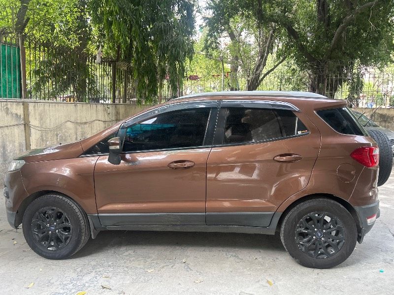 Buy Used Ford Ecosport 1.5 Petrol Titanium BSIV of 2017 model @ 5,00 ...