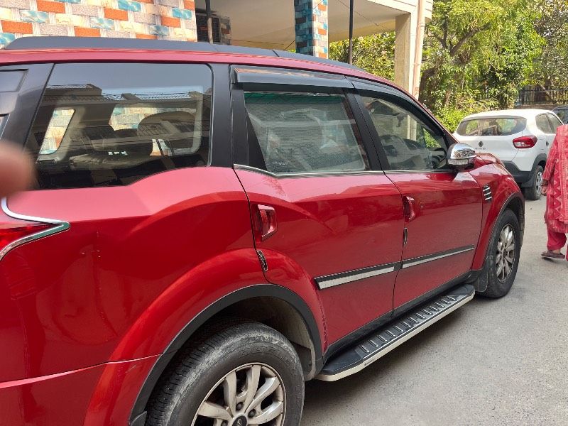 Buy Used Mahindra XUV500 AT W10 FWD of 2016 model @ 6,95,000 INR in ...