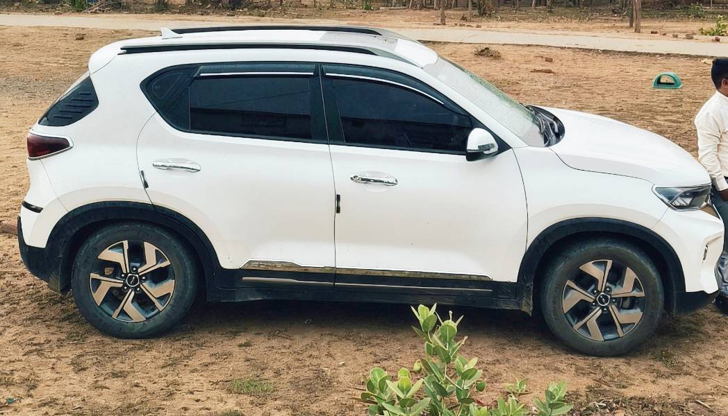 Buy Used Kia Sonet HTX Diesel BSVI of 2022 model @ 7,99,999 INR in ...