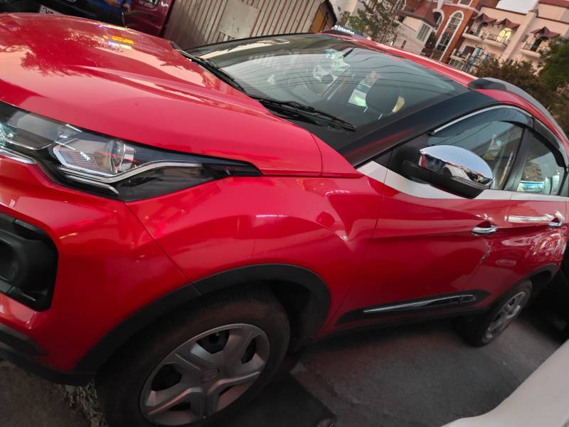 Buy Used Tata Nexon XMA AMT S BSVI of 2023 model @ 8,25,000 INR in ...