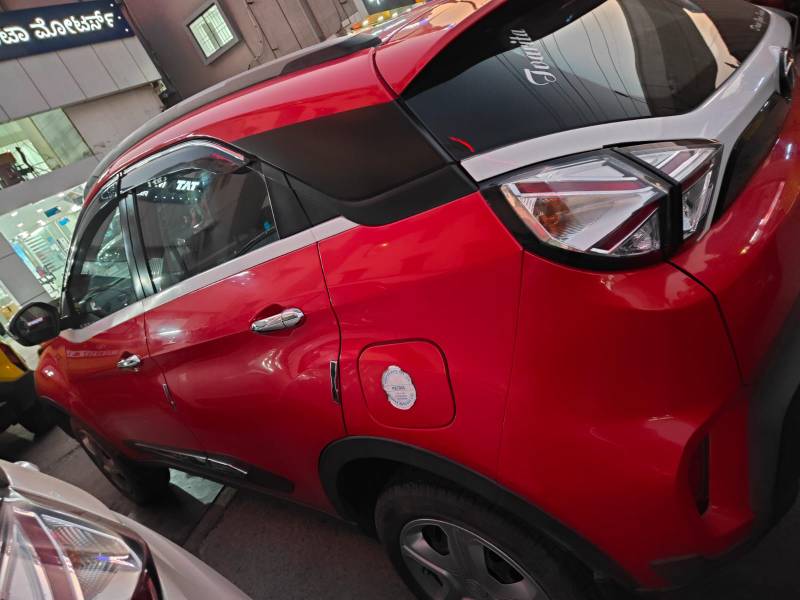 Buy Used Tata Nexon XMA AMT S BSVI of 2023 model @ 8,25,000 INR in ...