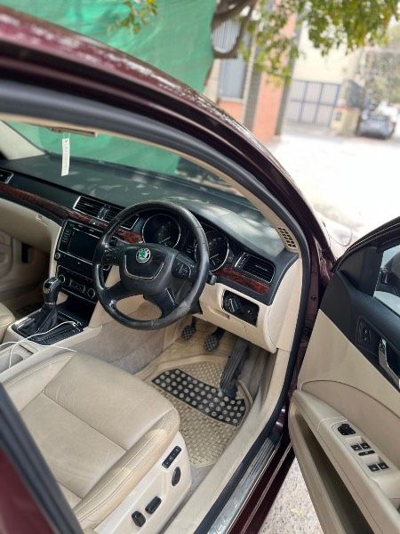 Buy Used Skoda Superb 1.8 TSI MT of 2011 model @ 4,10,000 INR in ...