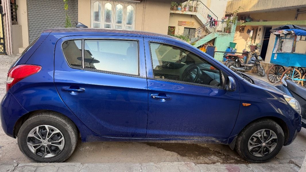Buy Used Hyundai i20 1.4 CRDi Magna of 2010 model @ 2,80,000 INR in ...