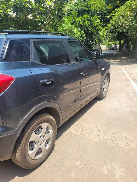 Buy Used Mahindra XUV300 W6 AMT Diesel Sunroof NT BSVI of 2023 model ...