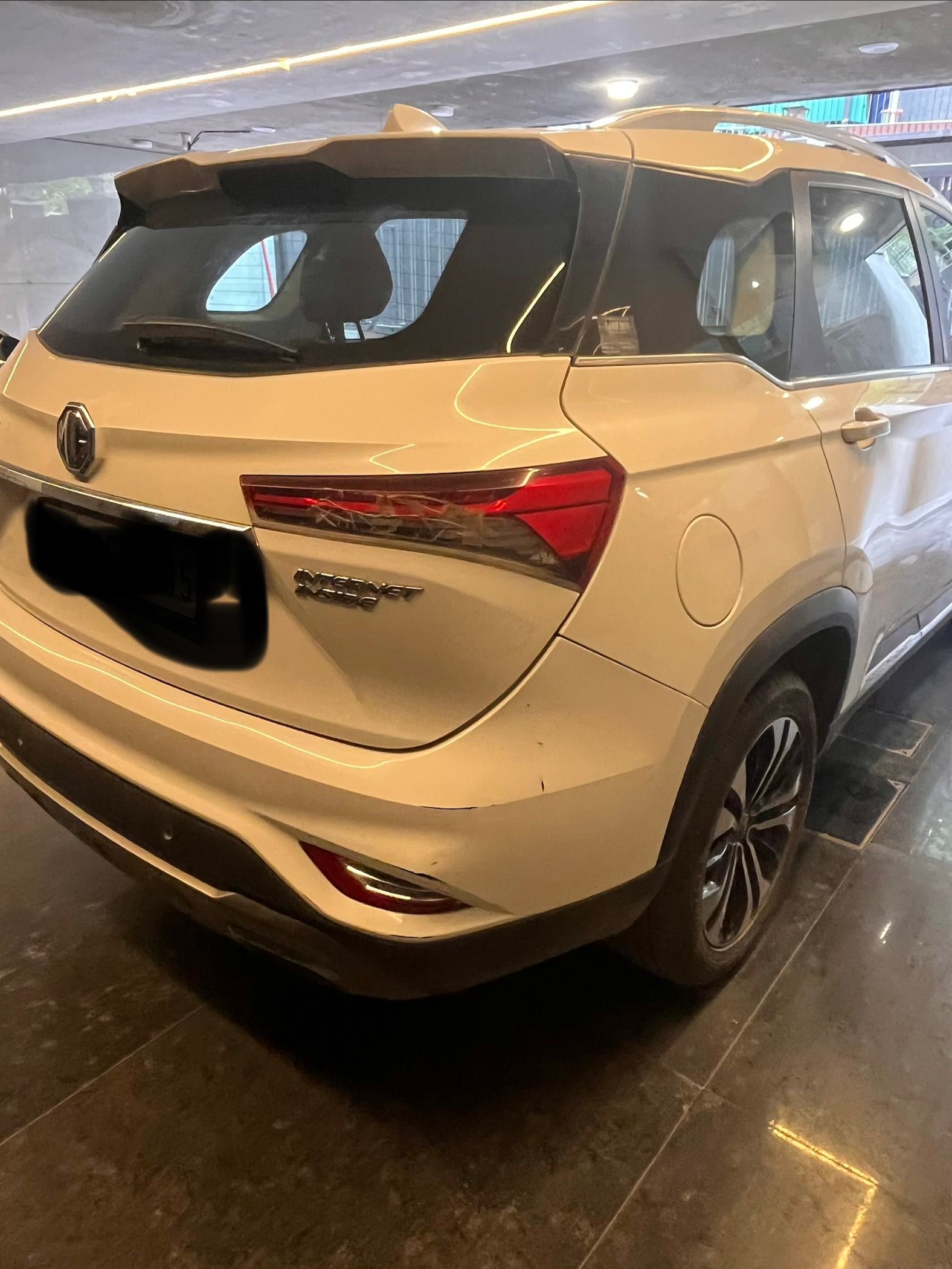 Buy Used MG Hector Plus Sharp Diesel MT of 2022 model @ 13,00,000 INR ...