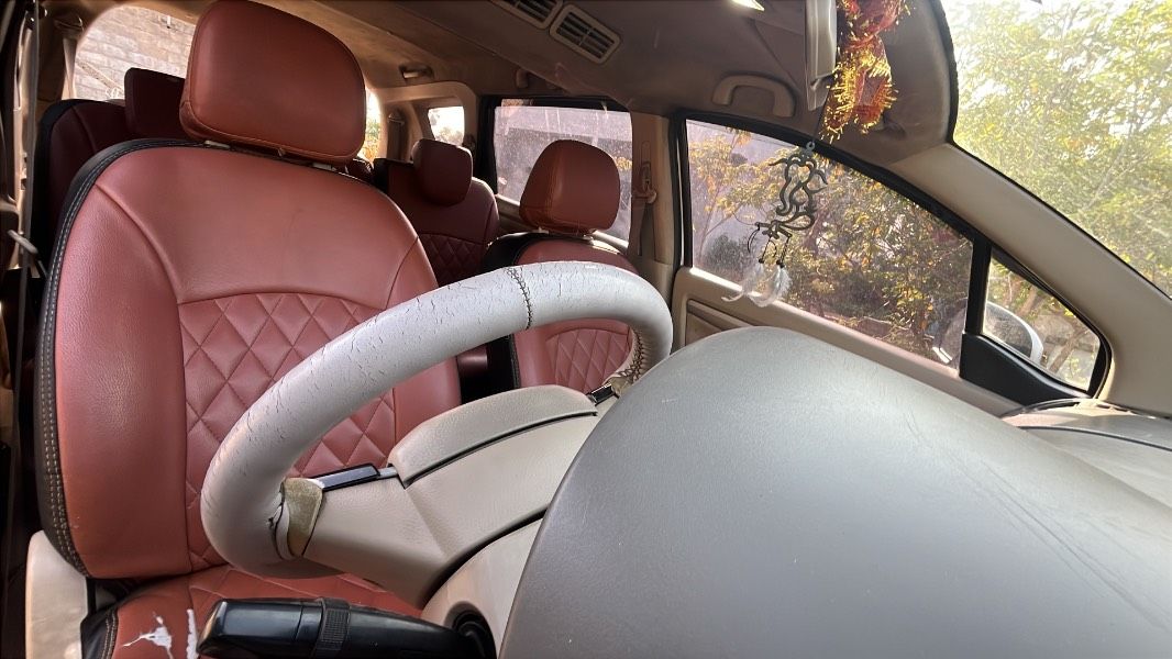 Buy Used Maruti Ertiga ZDI of 2013 model @ 4,50,000 INR in Karimnagar ...
