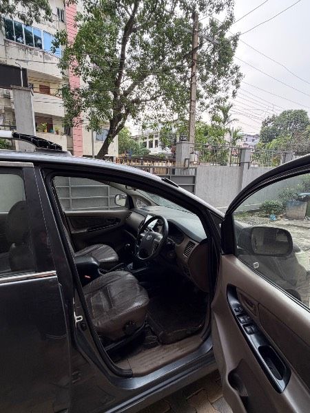 Buy Used Toyota Innova 2.5 G Diesel 7 Seater BS IV of 2015 model @ 7,00 ...