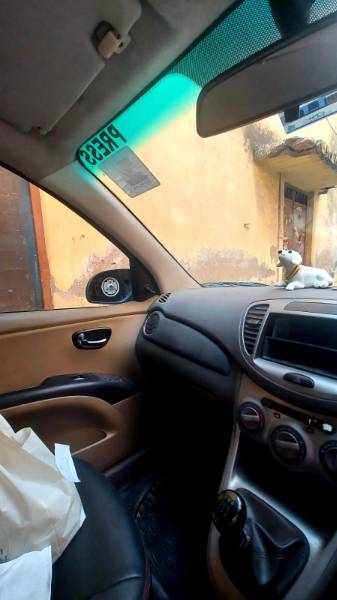 Buy Used Hyundai i10 Magna 1.1L of 2011 model @ 75,000 INR in Delhi ...