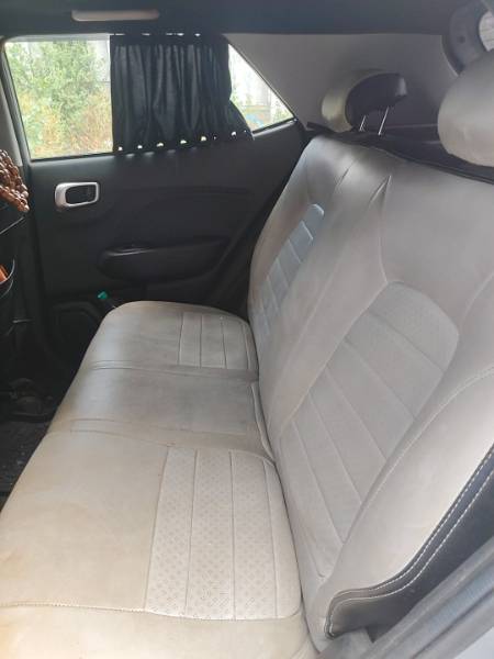 Buy Used Hyundai Venue SX Dual Tone Diesel BSIV of 2019 model @ 7 ...