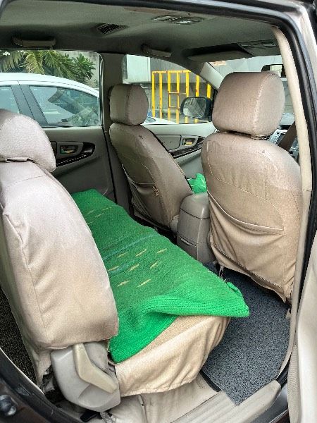 Buy Used Toyota Innova 2.5 G1 BSIV of 2012 model @ 3,80,000 INR in ...