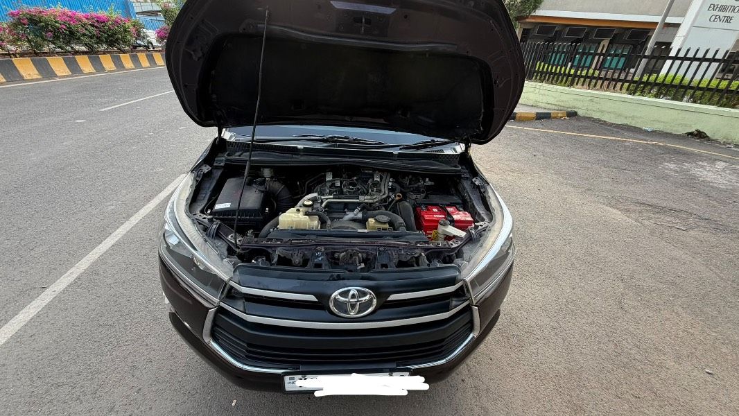 Buy Used Toyota Innova 2.5 G Diesel 7 Seater BS IV of 2016 model @ 15 ...