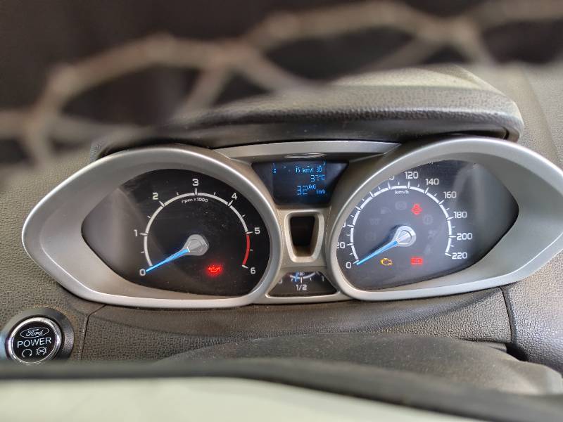 Buy Used Ford Ecosport 1.5 DV5 MT Titanium of 2015 model @ 3,30,000 INR ...