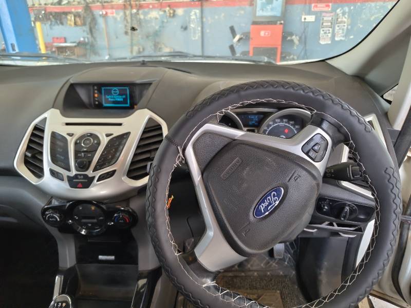 Buy Used Ford Ecosport 1.5 DV5 MT Titanium of 2015 model @ 3,30,000 INR ...
