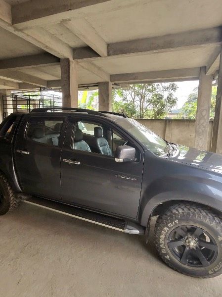 Buy Used Isuzu D-Max 4X4 of 2018 model @ 16,00,000 INR in Guwahati ...