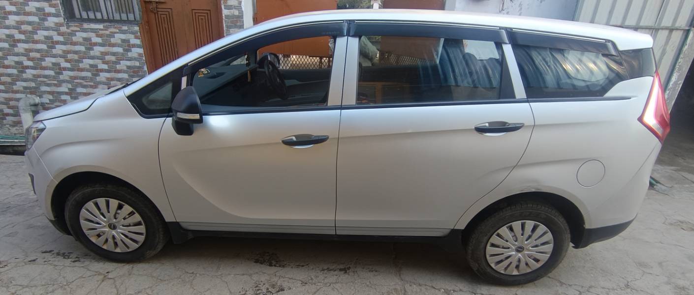 Buy Used Mahindra Marazzo M2 8Str BSIV of 2019 model @ 8,00,000 INR in ...