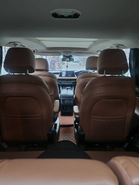 Buy Used MG Gloster Savvy 4x4 6Str of 2025 model @ 40,00,000 INR in ...