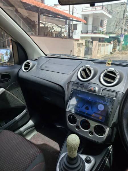 Buy Used Ford Figo Diesel Titanium of 2010 model @ 2,00,000 INR in ...