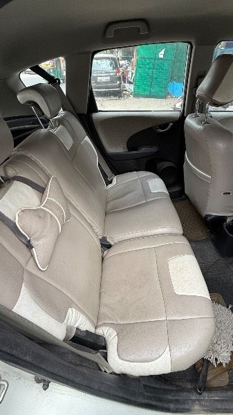 Buy Used Honda Jazz Basic of 2010 model @ 90,000 INR in Delhi - 5359513 ...