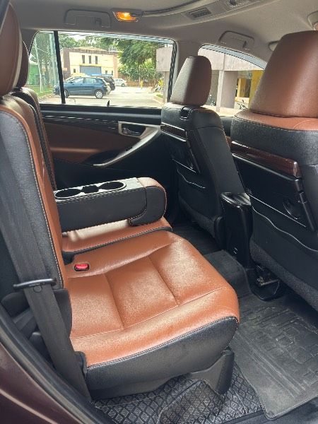 Buy Used Toyota Innova 2.5 ZX Diesel 7 Seater of 2016 model @ 14,00,000 ...
