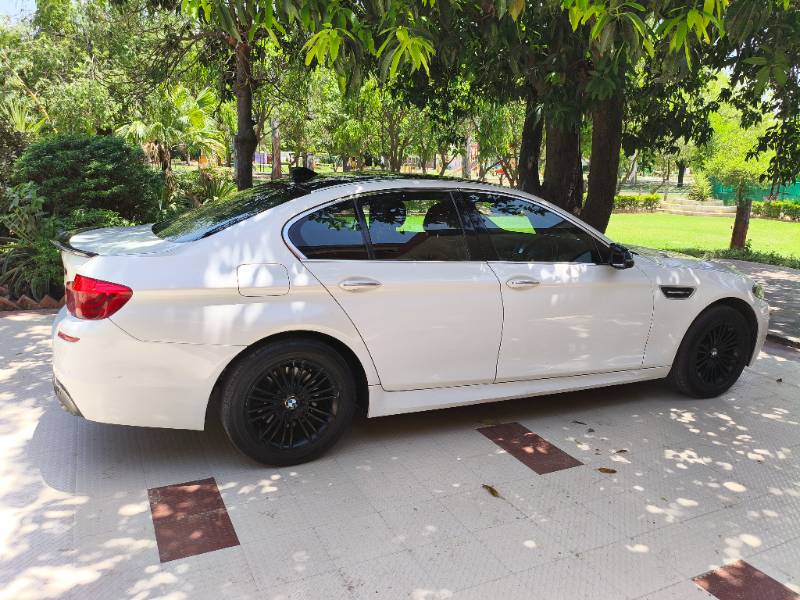 Buy Used BMW 5 Series 520d M Sport of 2016 model @ 15,00,000 INR in ...