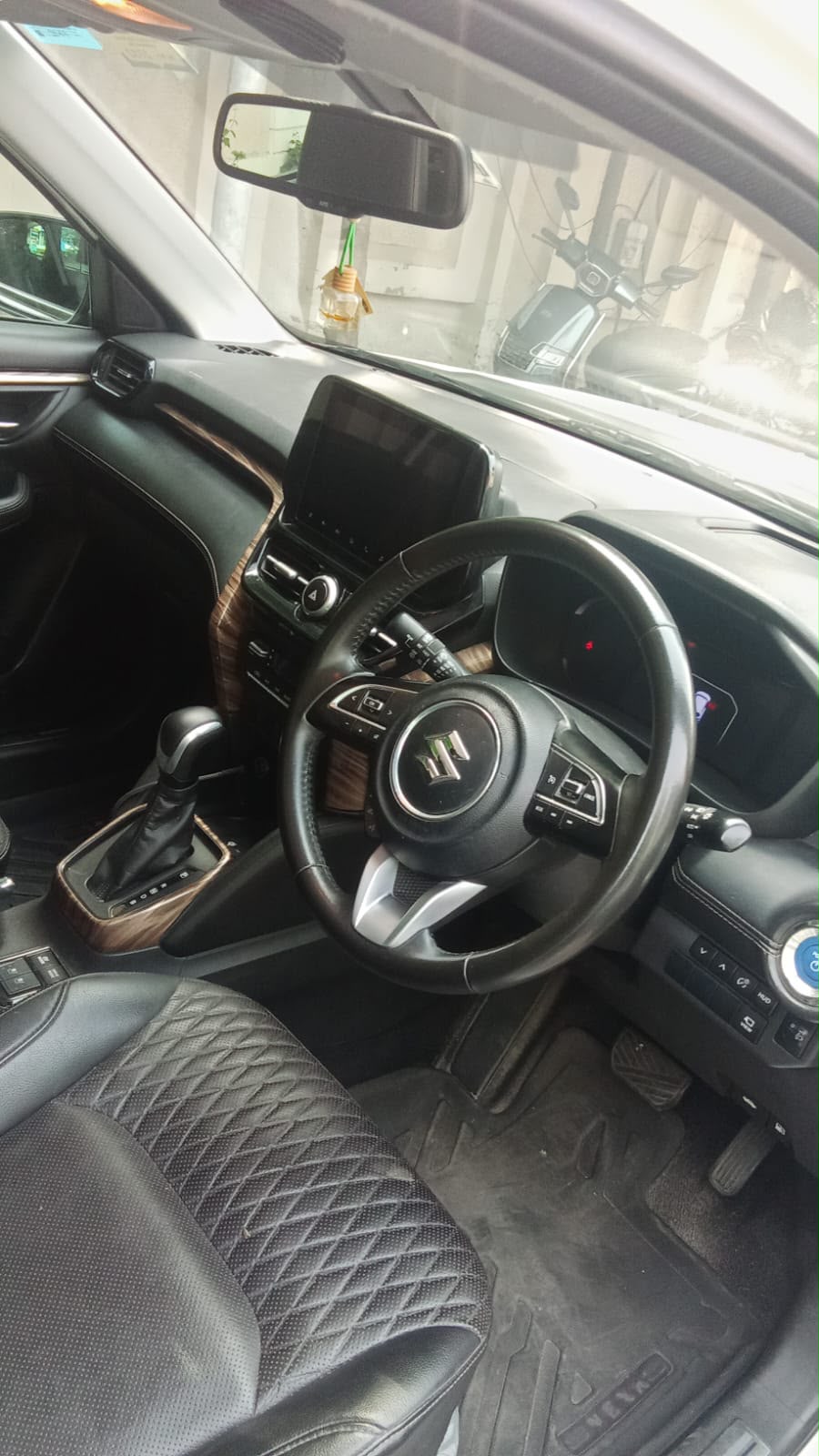 Buy Used Maruti Grand Vitara Alpha Plus Hybrid CVT BSVI of 2022 model ...
