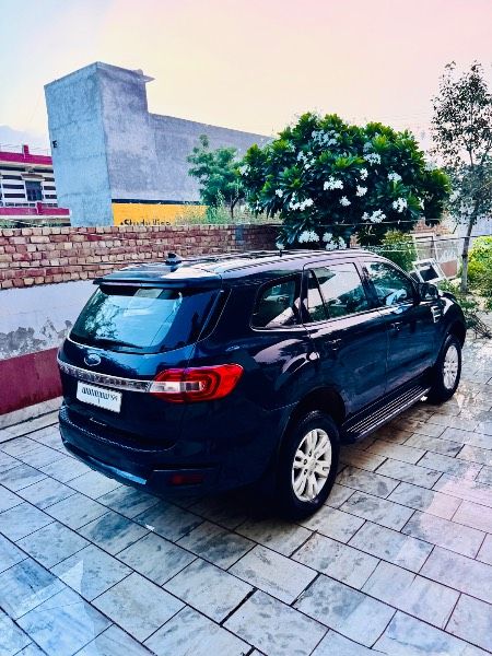 Buy Used Ford Endeavour 3.2 Trend AT 4X4 of 2017 model @ 13,50,000 INR ...
