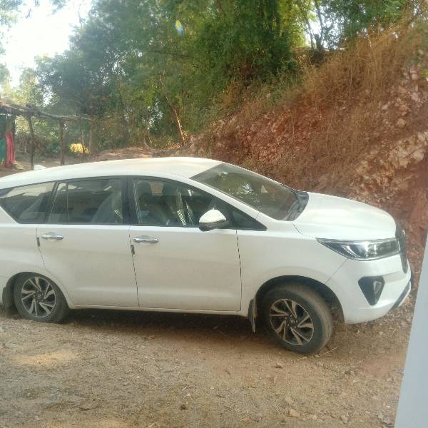 Used Toyota Innova Crysta 2.7 GX 7 STR Car in Panchmahal, 2022 Model ...