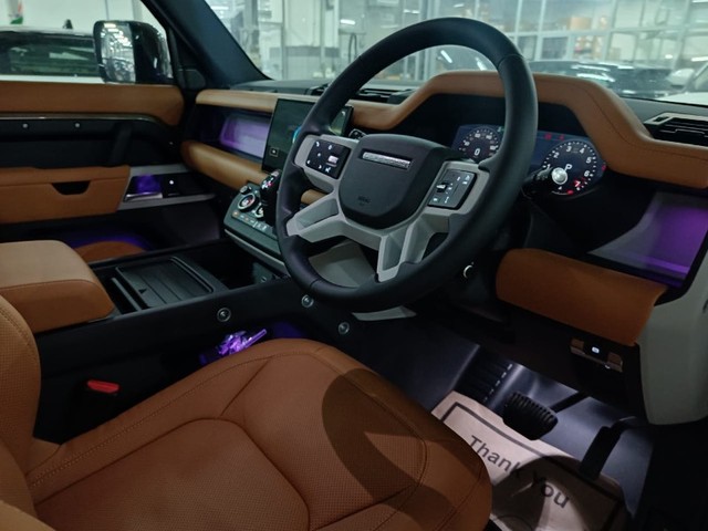 Used Land Rover Defender 2.0 110 HSE Car in Gurgaon, 2023 Model - Find ...