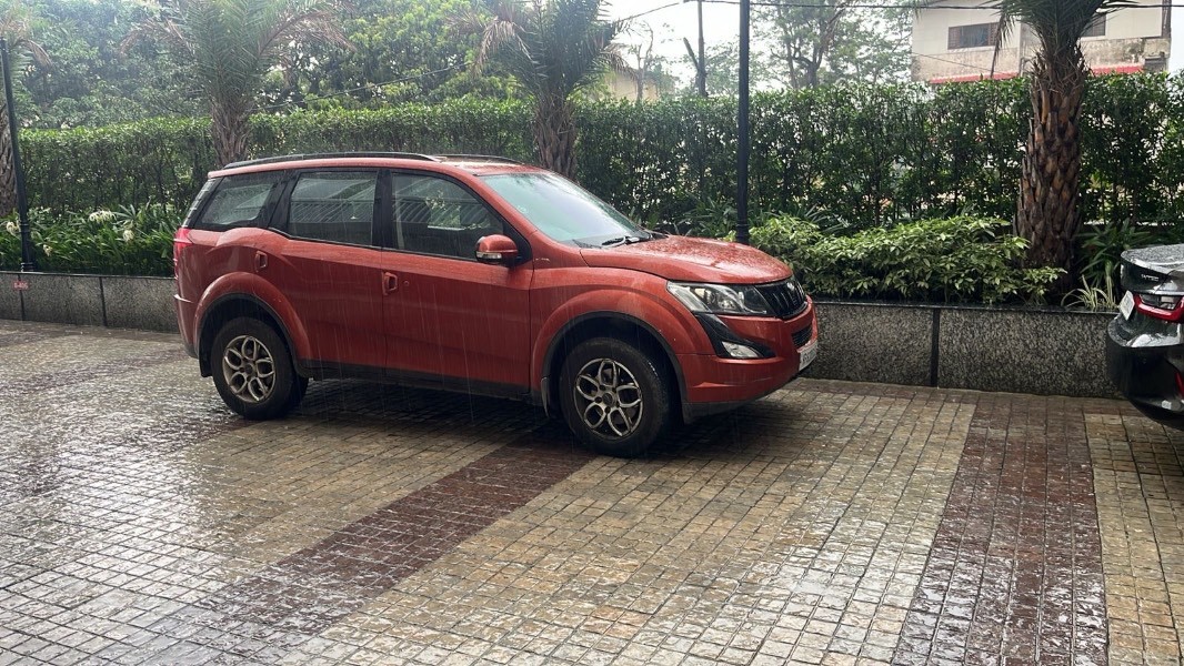 Used Mahindra XUV500 W6 2WD Car in Gurgaon, 2016 Model - Find Best ...