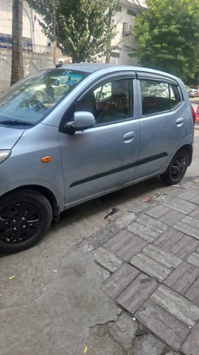Used Hyundai i10 Magna 1.1L Car in New Delhi, 2010 Model - Find Best ...