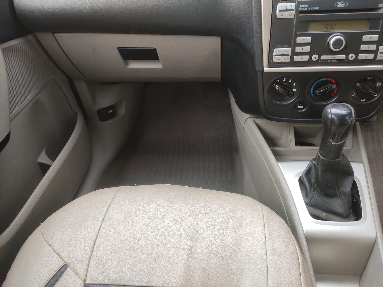 Buy Used Ford Fiesta EXi 1.4 TDCi Ltd of 2011 model @ 1,18,000 INR in Jalgaon - 4918369 ...