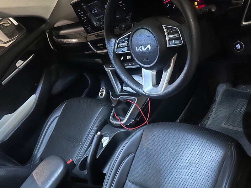 Buy Used Kia Seltos HTK Plus iMT of 2023 model @ 11,00,000 INR in Surat ...