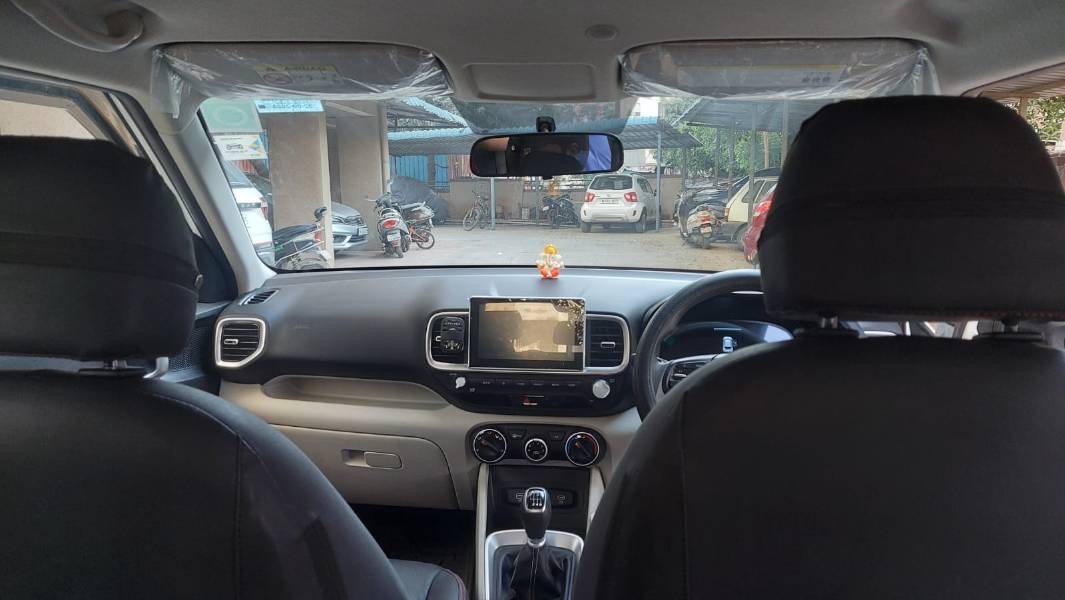 Buy Used Hyundai Venue S Opt Turbo iMT BSVI of 2023 model @ 11,00,000 ...