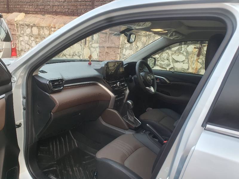 Used 2025 Toyota Hyryder Almost New Petrol Automatic in Mumbai at ₹20 ...