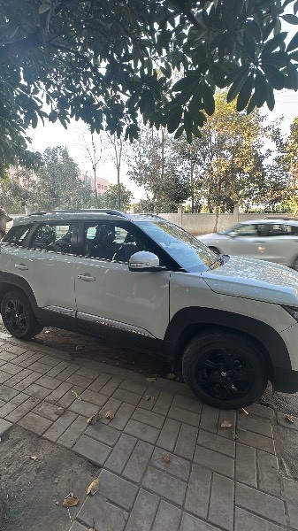 Buy Used Maruti Brezza Zxi of 2023 model @ 9,10,000 INR in Pune ...