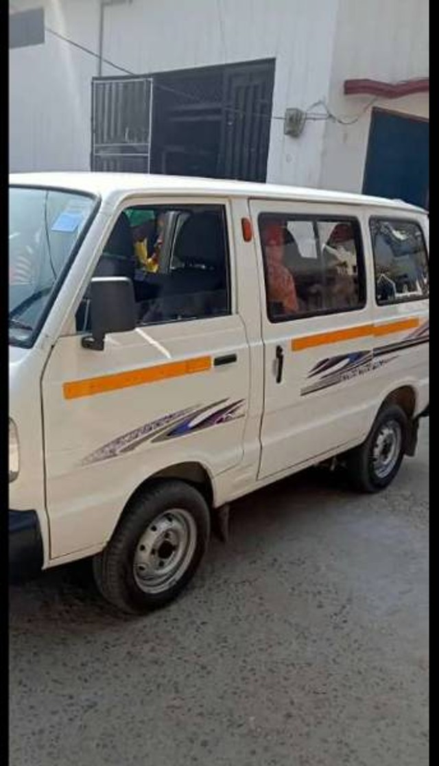 Used 2012 Maruti Omni Petrol Manual in Bijnor at ₹1.20 Lakh - CarDekho